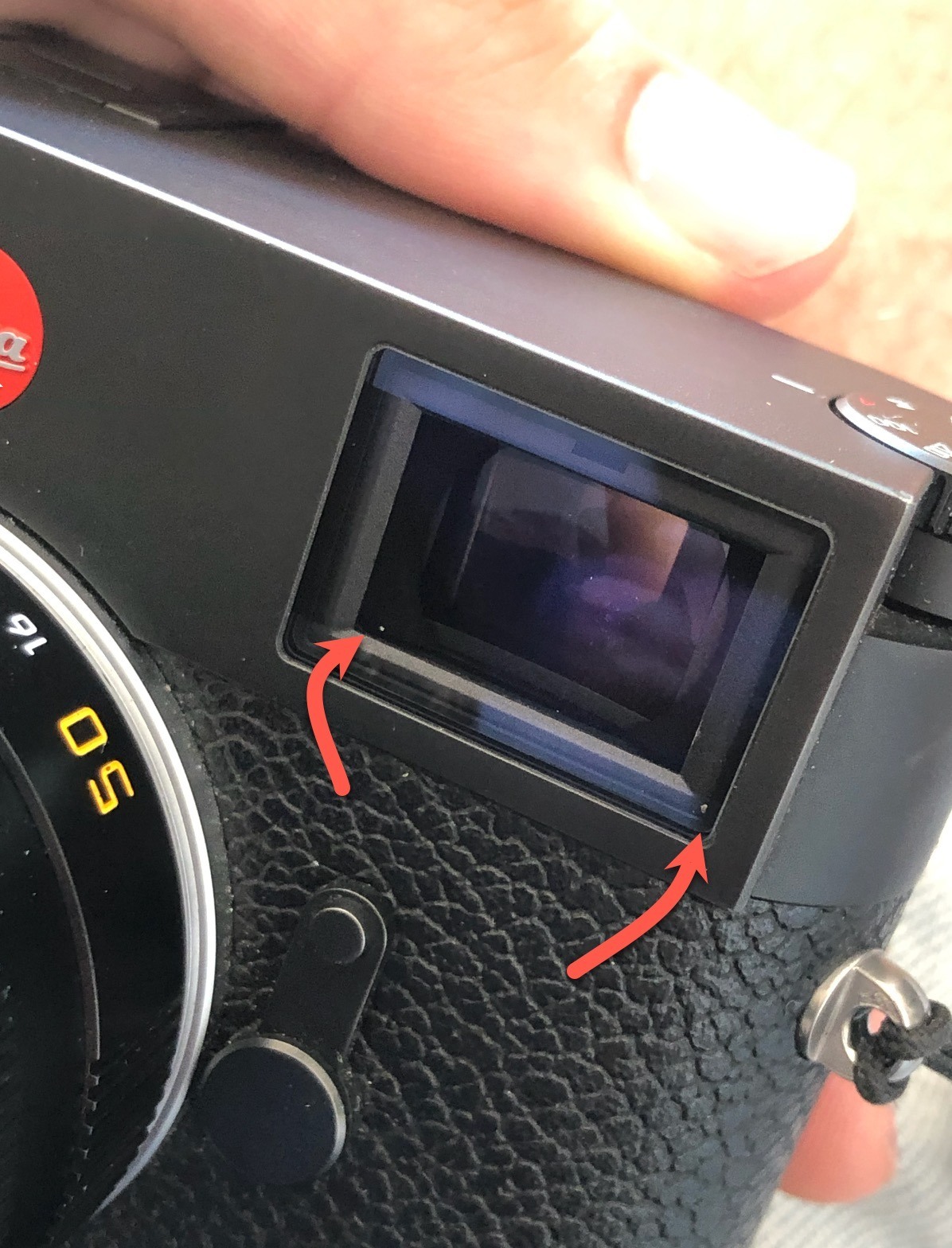 Dust inside M10R viewfinder - Leica M10 - Leica Forum